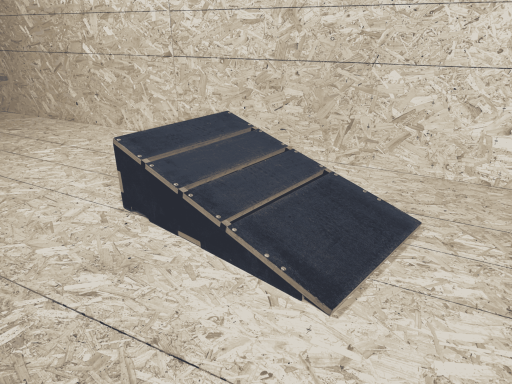 Wedge Ramp - Dirt Factory