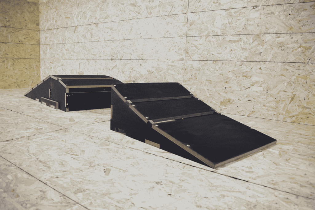 Dirt Factory | Airbag hire | Pump track hire | Coaching | Trail design ...